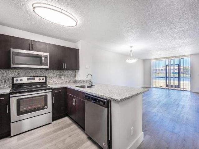 2 Br, 2 bath, Apartment 8440 Sherman Circle North