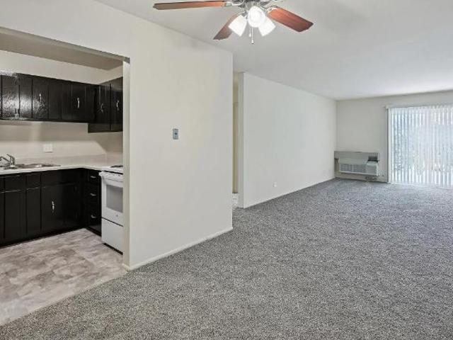 2 Br, 2 bath, Apartment 850 Corey Ln