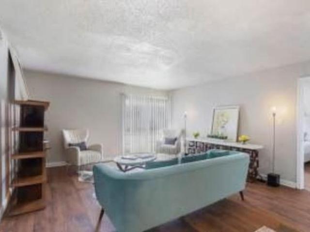 2 Br, 2 bath, Apartment 850 Lindbergh Dr