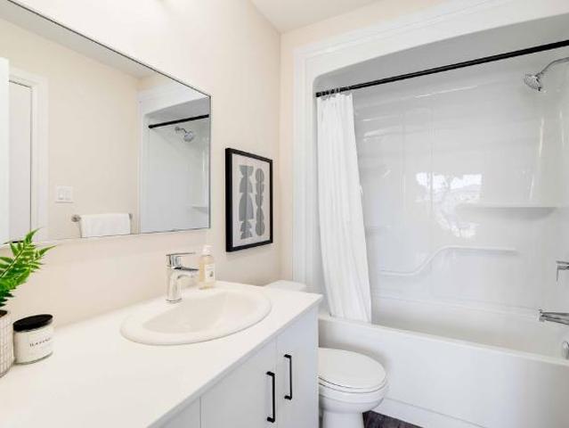 2 Br, 2 bath, Apartment 865 Kleinburg Drive