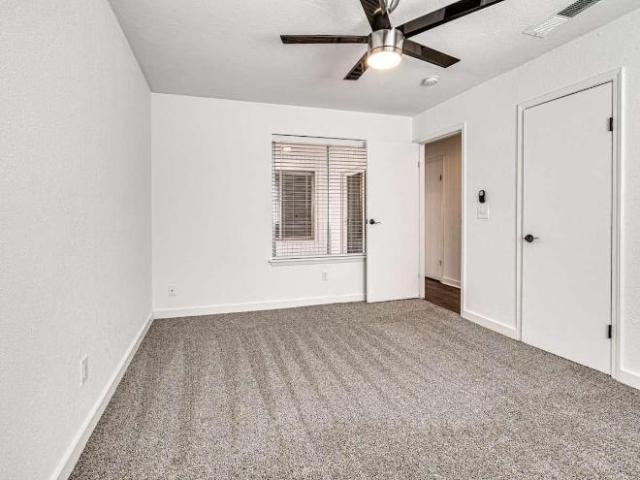 2 Br, 2 bath, Apartment 8720 S Santa Fe Ave