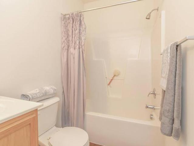 2 Br, 2 bath, Apartment 8800 Meadow Vista Road