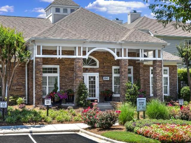2 Br, 2 bath, Apartment 8940 Camden Creek Ln