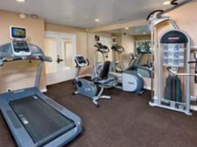 2 Br, 2 bath, Apartment 8945 Riverbend Drive