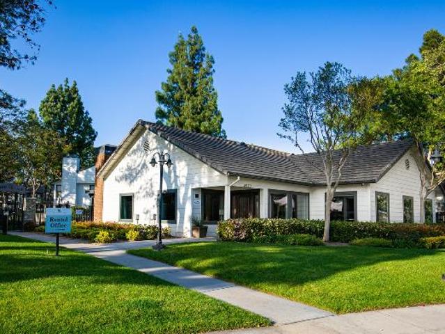 2 Br, 2 bath, Apartment 8950 Arrow Route
