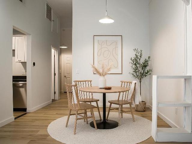 2 Br, 2 bath, Apartment 8 School Street