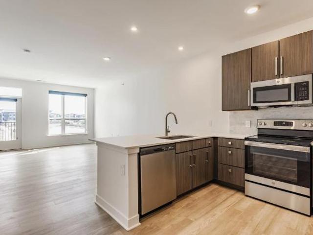 2 Br, 2 bath, Apartment 9047 Connecticut Dr
