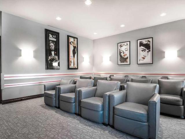 2 Br, 2 bath, Apartment 900 Grand Central Dr