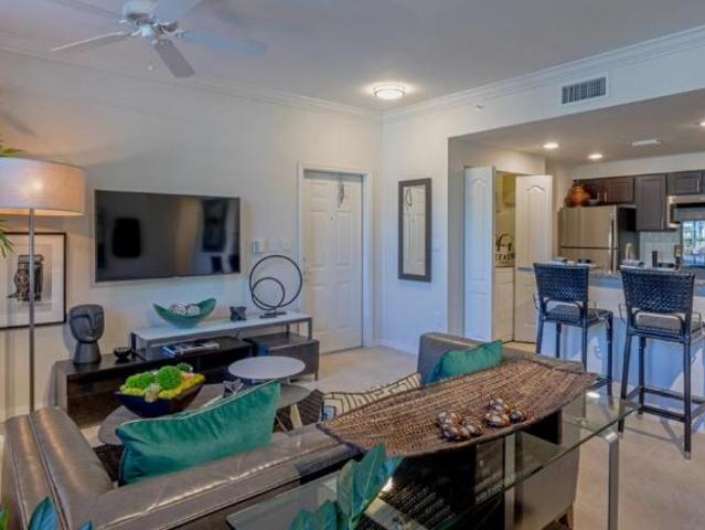 2 Br, 2 bath, Apartment 9016 Alister Boulevard East