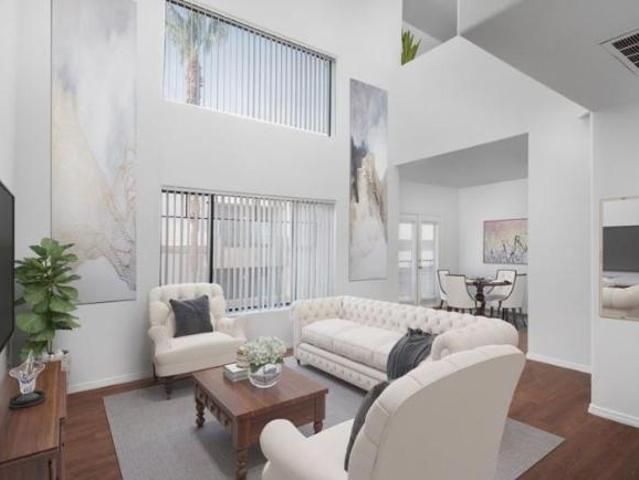 2 Br, 2 bath, Apartment 901 E Van Buren St