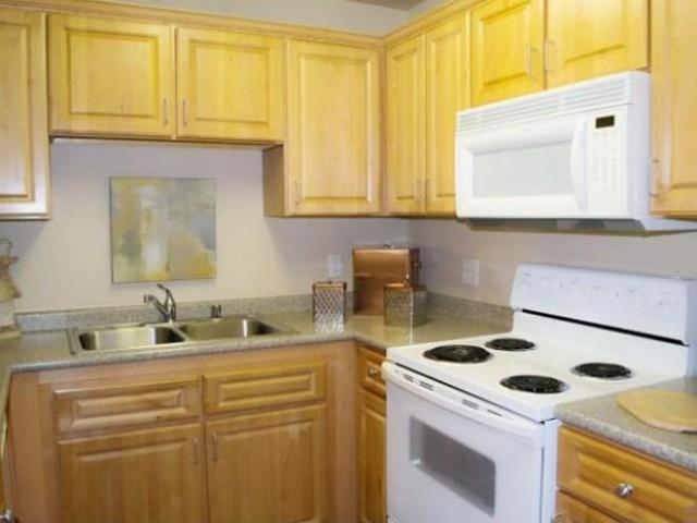 2 Br, 2 bath, Apartment 9130 Nolan St