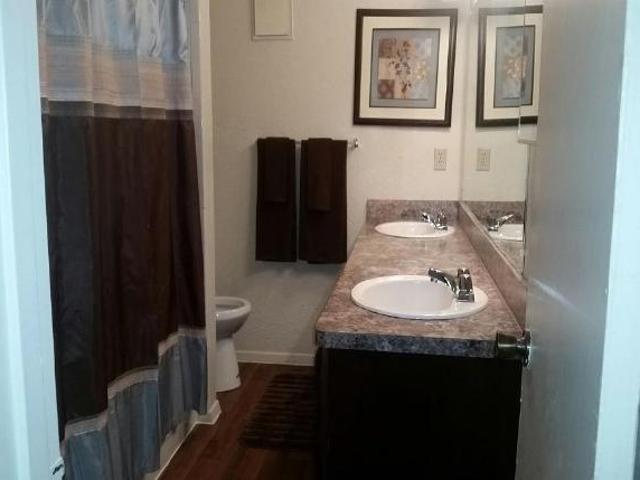 2 Br, 2 bath, Apartment 929 Saint Paul Drive #168
