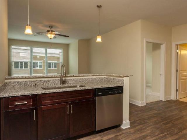 2 Br, 2 bath, Apartment 9336 Kings Parade Blvd
