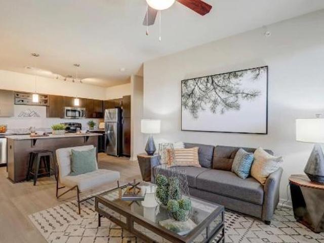 2 Br, 2 bath, Apartment 93 Clear Pass Vw