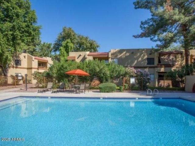 2 Br, 2 bath, Apartment 9415 N 99th Avenue