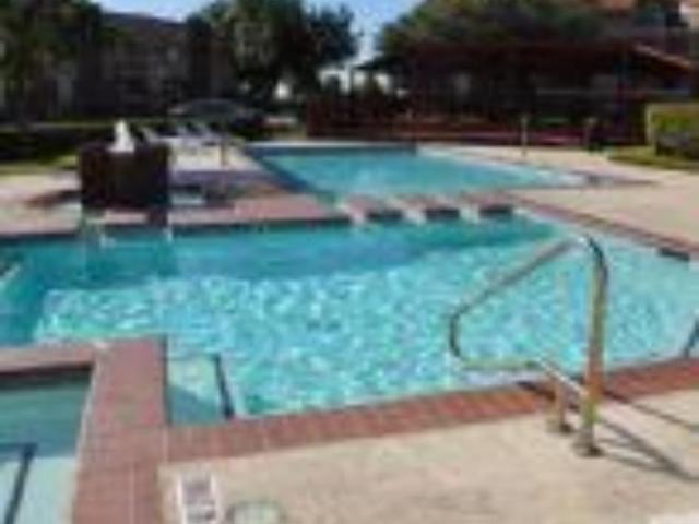 2 Br, 2 bath, Apartment 951 Turner Rd