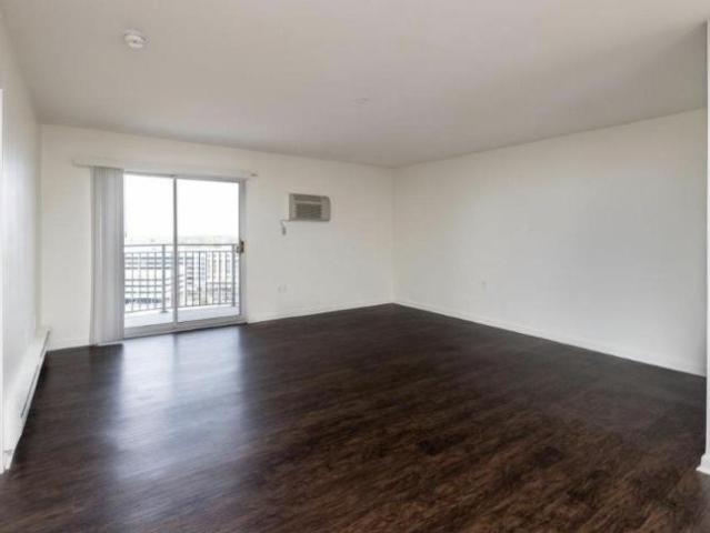 2 Br, 2 bath, Apartment 95 W Squantum Street