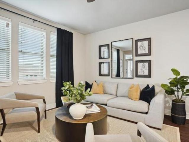 2 Br, 2 bath, Apartment 961 Gateway Dr