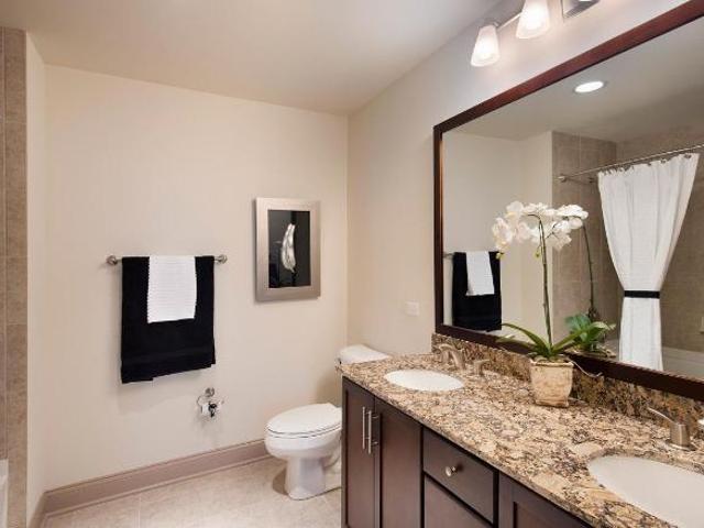 2 Br, 2 bath, Apartment 9750 Crescent Park Cir