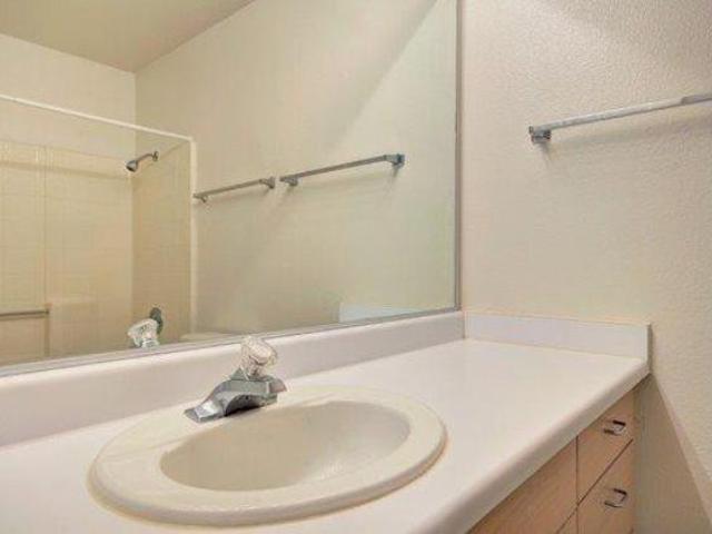 2 Br, 2 bath, Apartment 9830 Reagan Rd