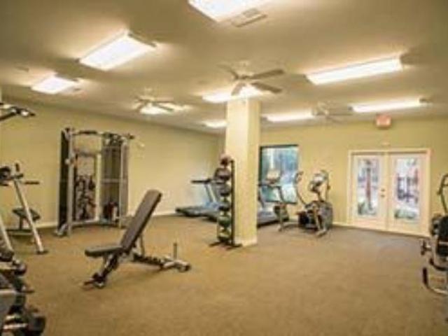 2 Br, 2 bath, Apartment 9931 W Flagler Street