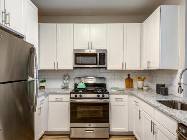 2 Br, 2 bath, Apartment 9 Bay Drive