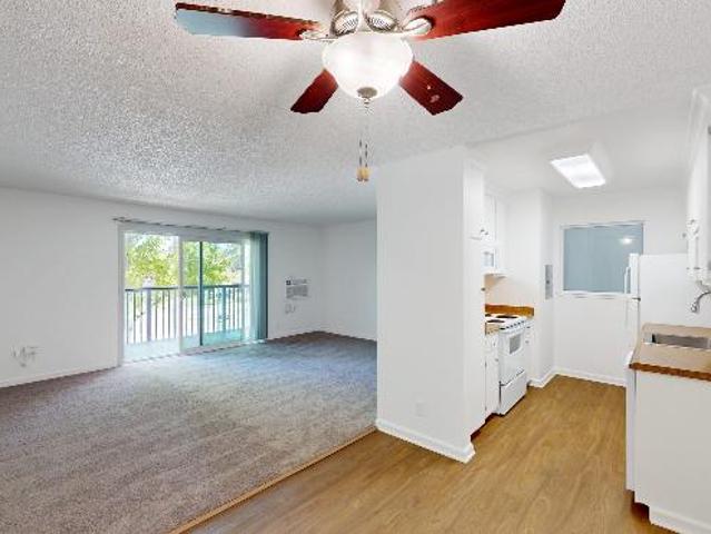 2 Br, 2 bath, Condo 401 Ignacio Blvd