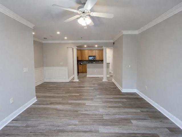 2 Br, 2 bath, Condo 4107 Stratford Commons