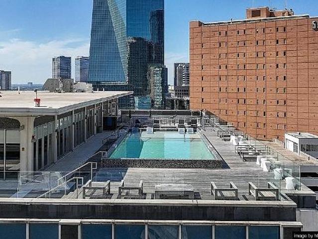 2 Br, 2 bath, Condo 411 N Akard St