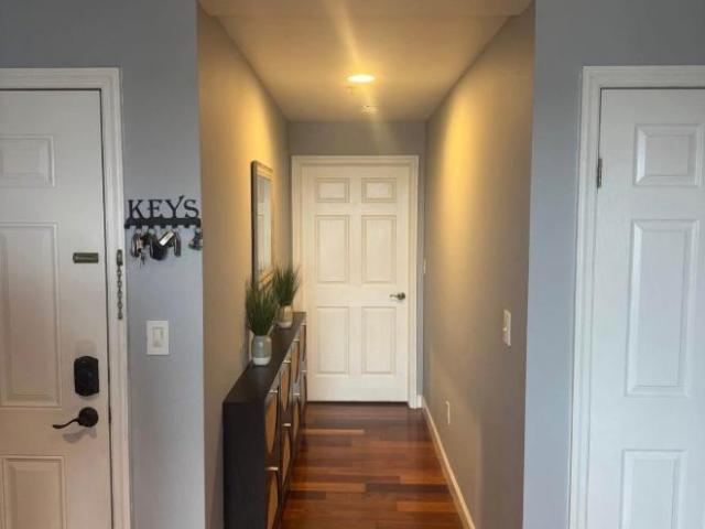 2 Br, 2 bath, Condo 413 9th St
