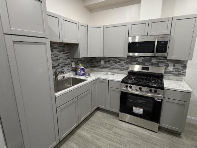 2 Br, 2 bath, Condo 415 S 10th Street
