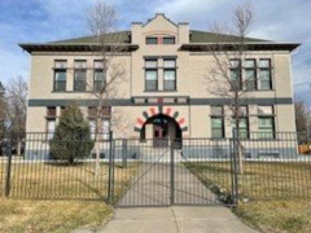 2 Br, 2 bath, Condo 418 W Callender