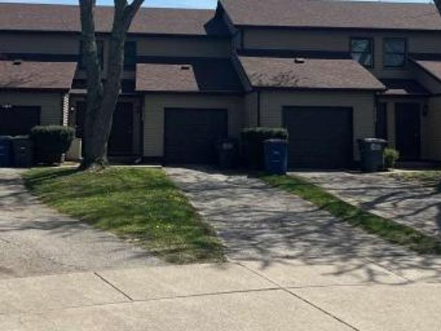 2 Br, 2 bath, Condo 4216 Foxfire