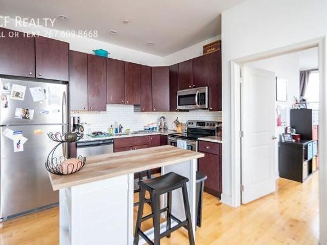 2 Br, 2 bath, Condo 427 Monroe Street
