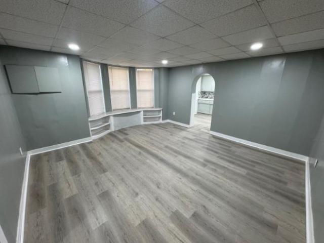 2 Br, 2 bath, Condo 4283 Paul St