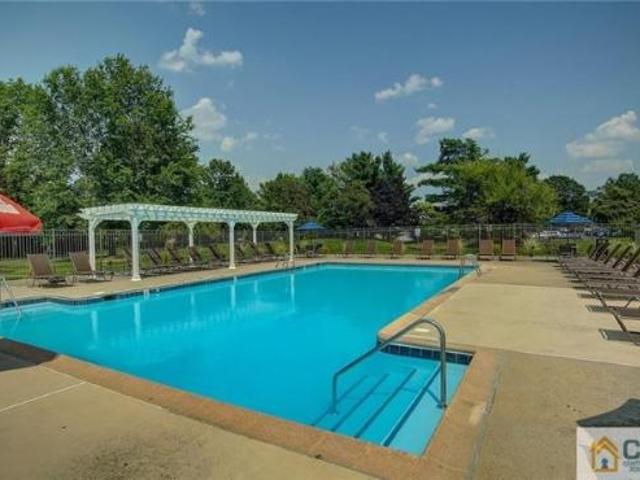 2 Br, 2 bath, Condo 433 Danbury Ln