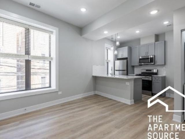 2 Br, 2 bath, Condo 434 West Belden Ave