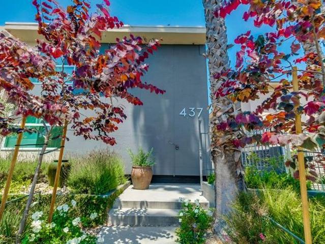 2 Br, 2 bath, Condo 437 W Queen St