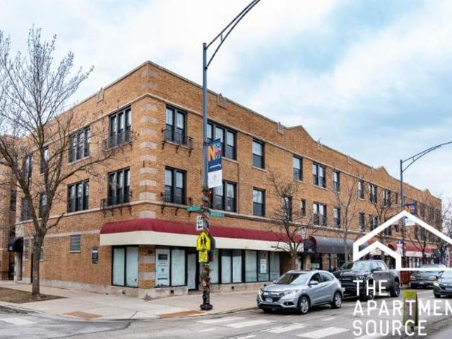 2 Br, 2 bath, Condo 4409 N Seeley Ave