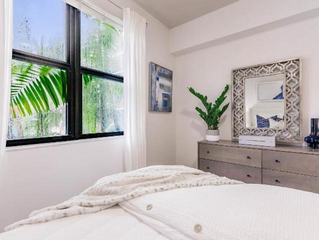 2 Br, 2 bath, Condo 440 NE 4th Ave