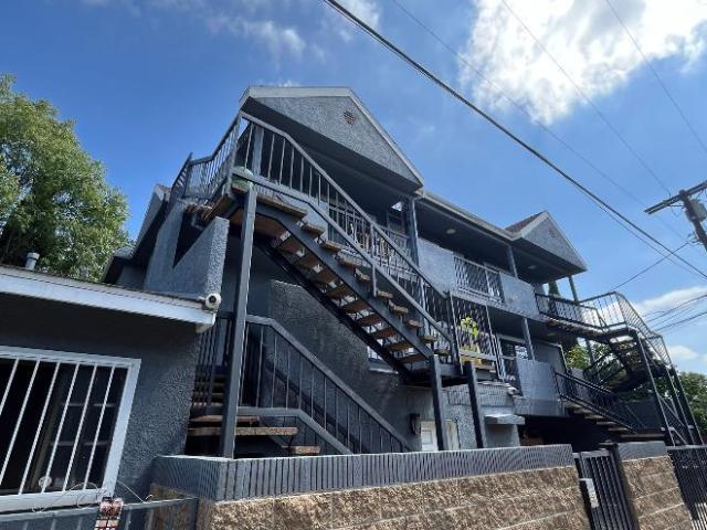 2 Br, 2 bath, Condo 4418 Colfax Ave