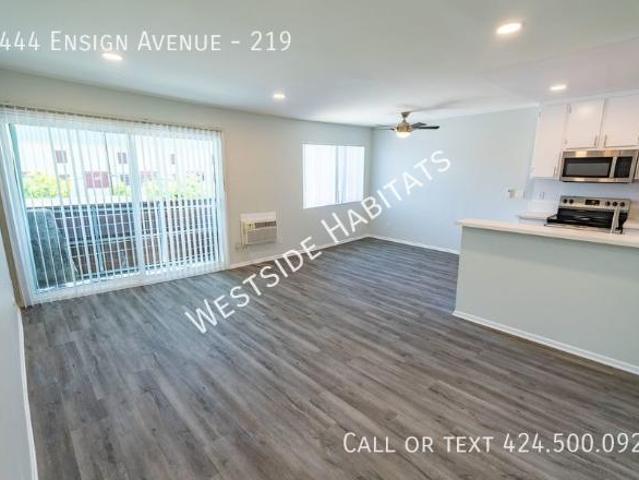 2 Br, 2 bath, Condo 4444 Ensign Avenue