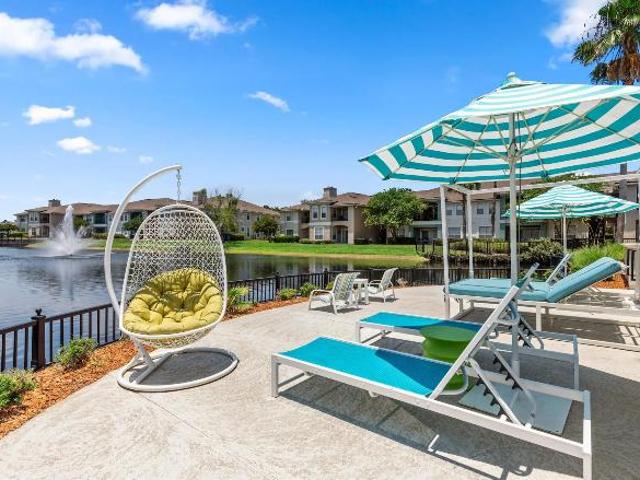 2 Br, 2 bath, Condo 4460 Hodges Blvd