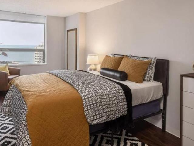2 Br, 2 bath, Condo 448 E Ontario