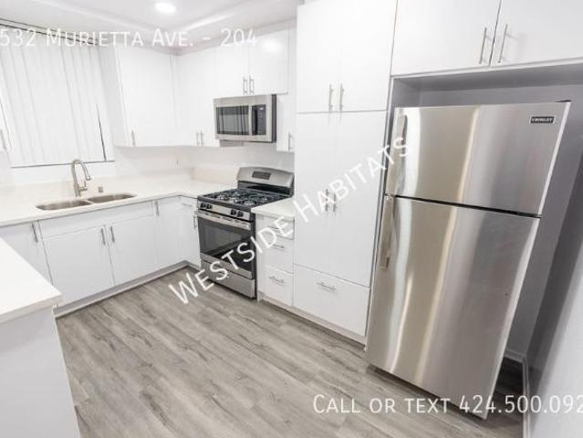 2 Br, 2 bath, Condo 4532 Murietta Ave