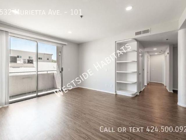 2 Br, 2 bath, Condo 4532 Murietta Ave