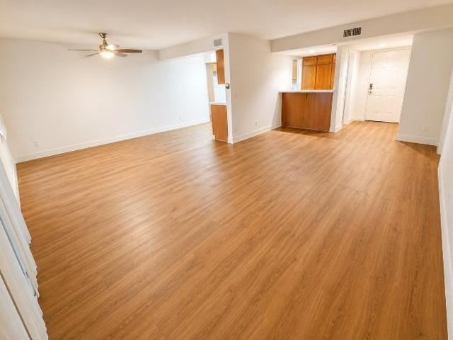 2 Br, 2 bath, Condo 4540 Natick