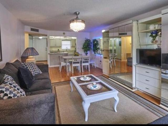 2 Br, 2 bath, Condo 4550 Cove Circle