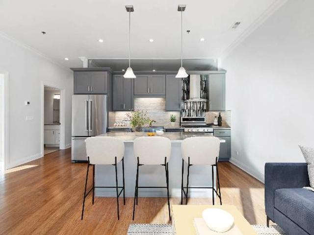 2 Br, 2 bath, Condo 45 S Aberdeen St