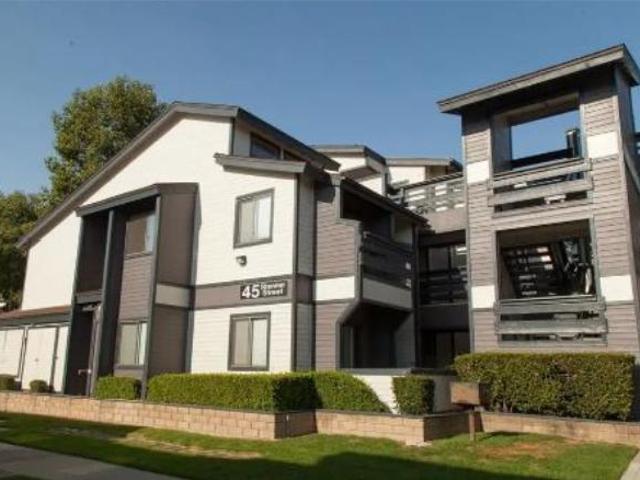 2 Br, 2 bath, Condo 45 Stenner